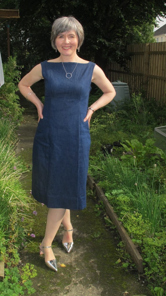 Vogue 6368 in denim – upsew
